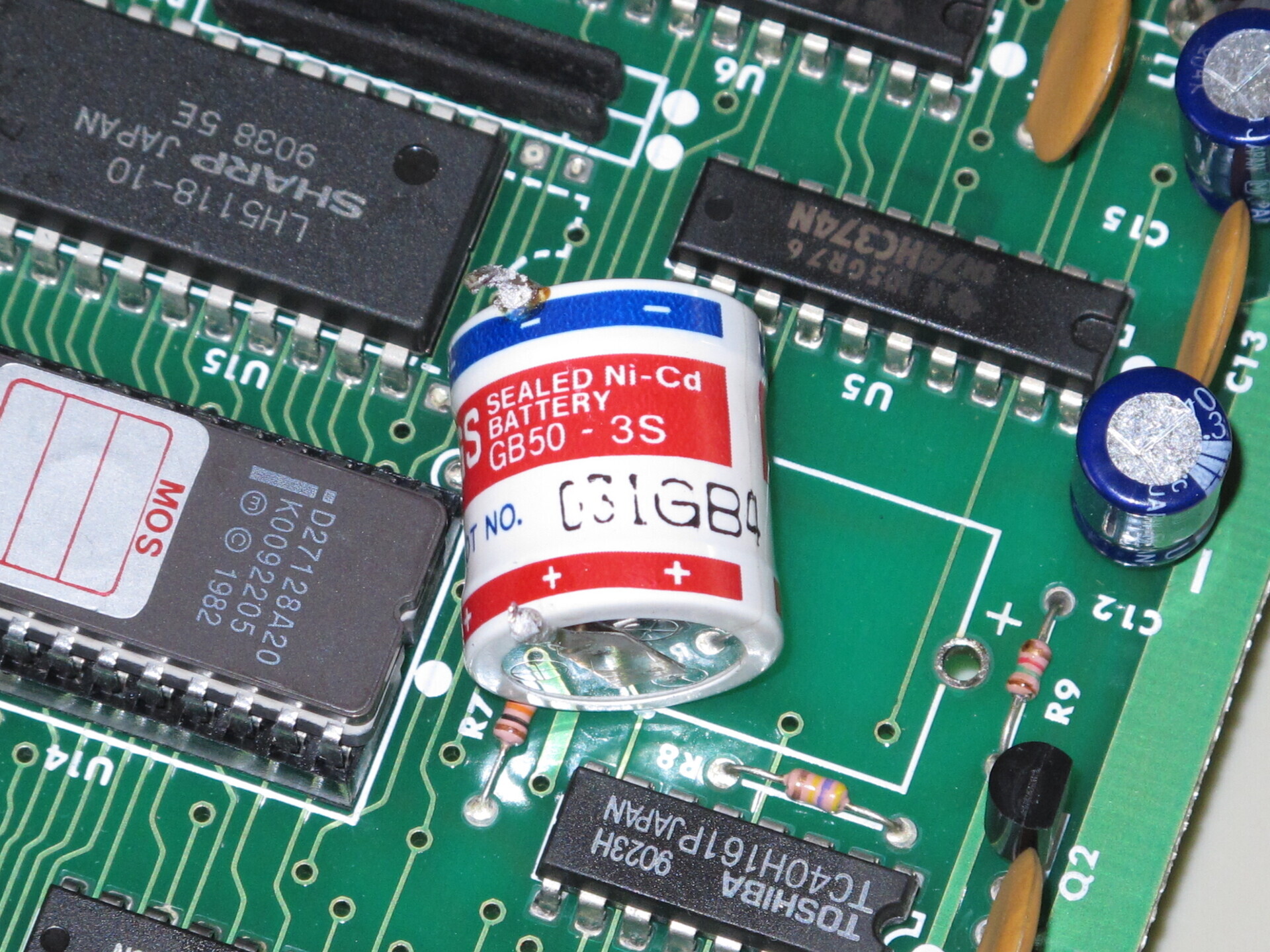 VP-7214A 超低ひずみ発振器の修理: EMISUKEの独り言